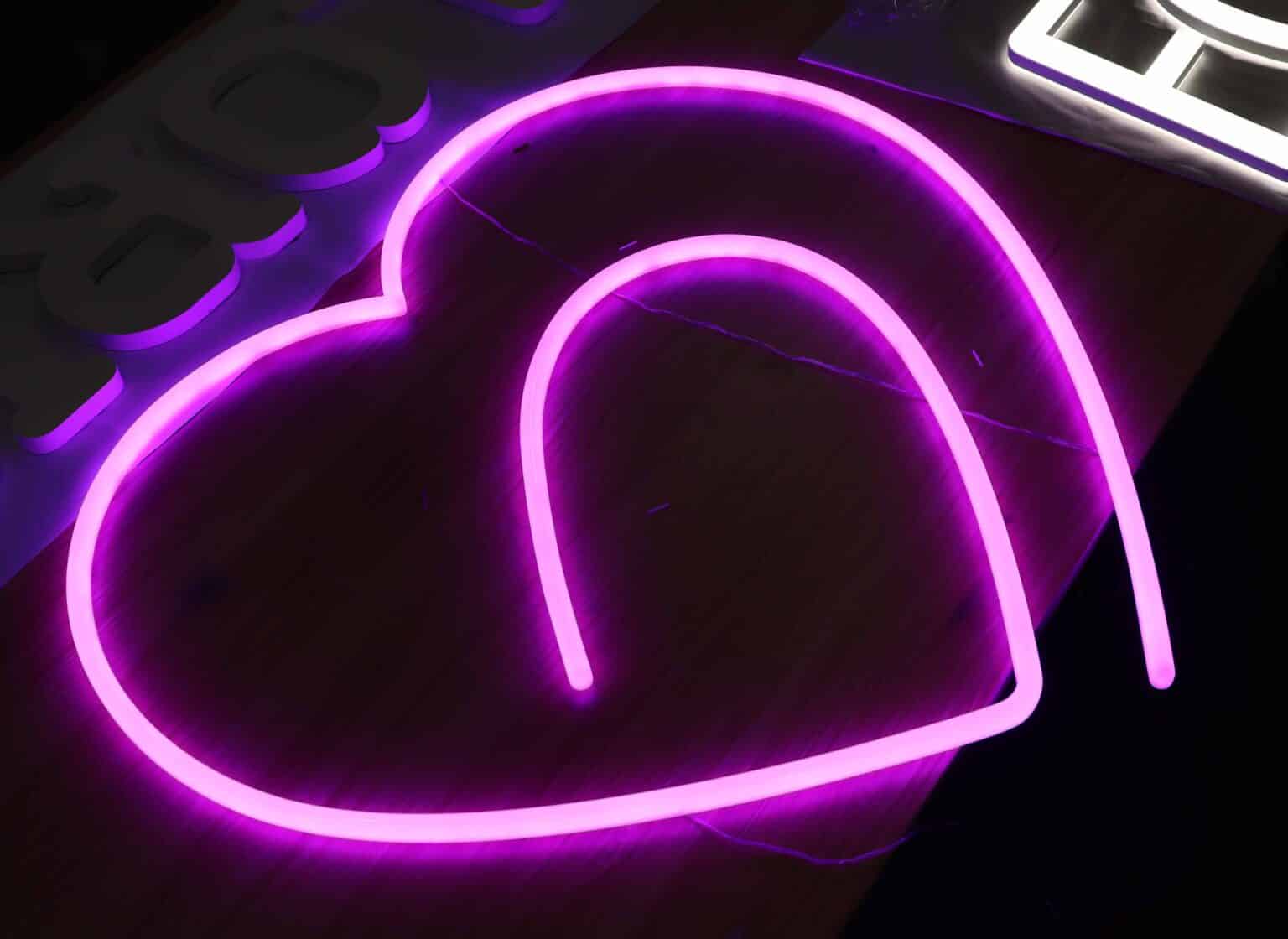 LED Neon - Lumosigns